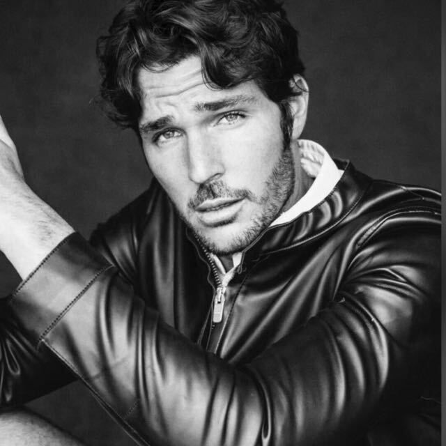 GERARD M – Deva Models