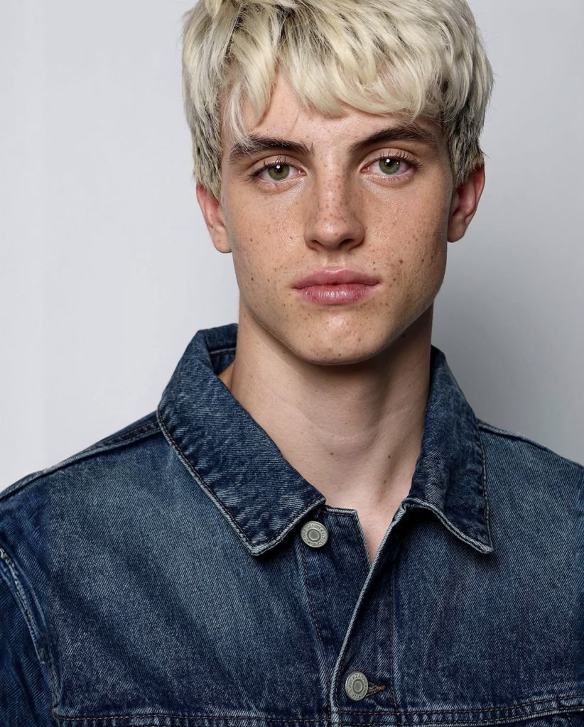 ETHAN – Deva Models